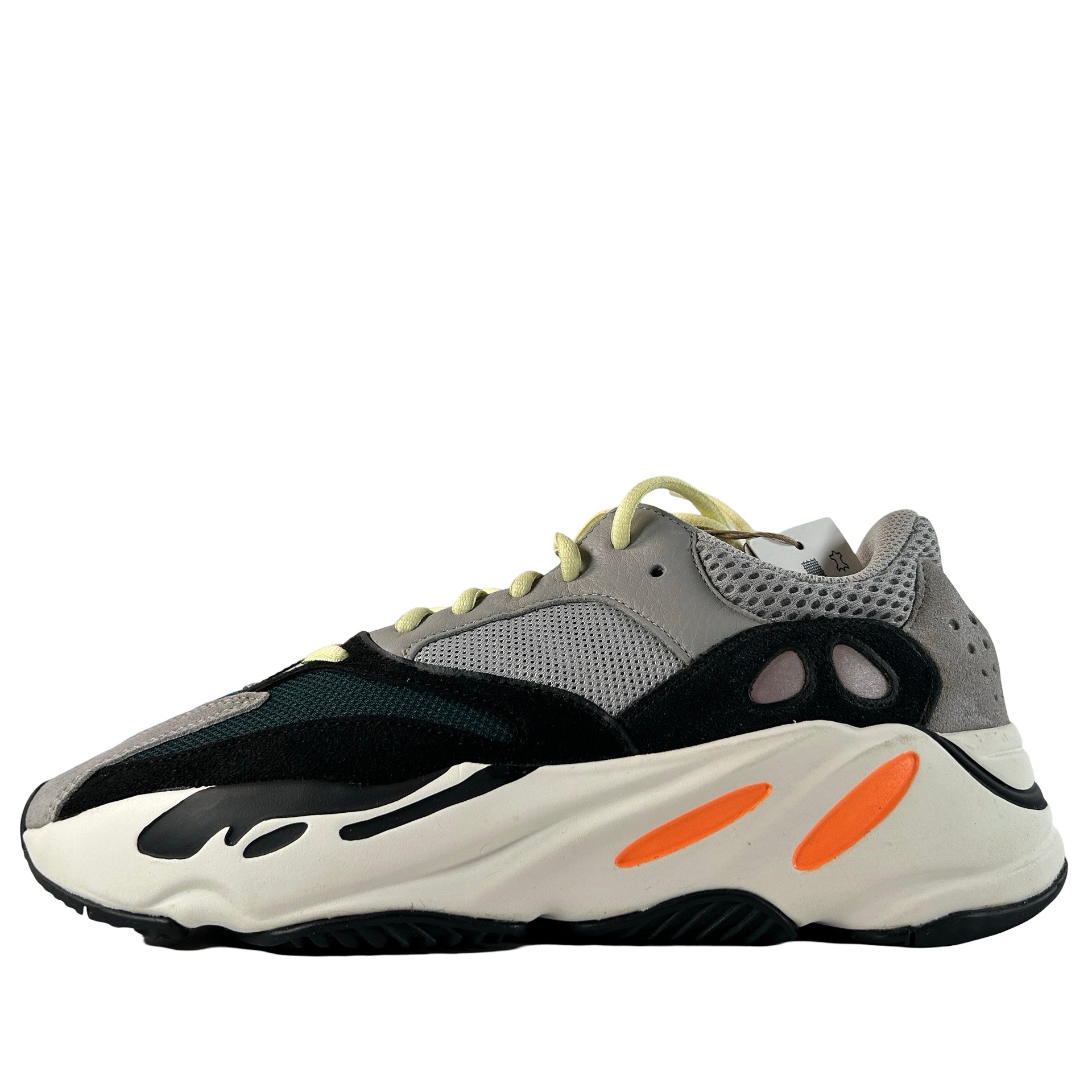 B75571 Yeezy 700 Wave Runner [CONDITIONAL] - 9 M (Discolored Soles ...