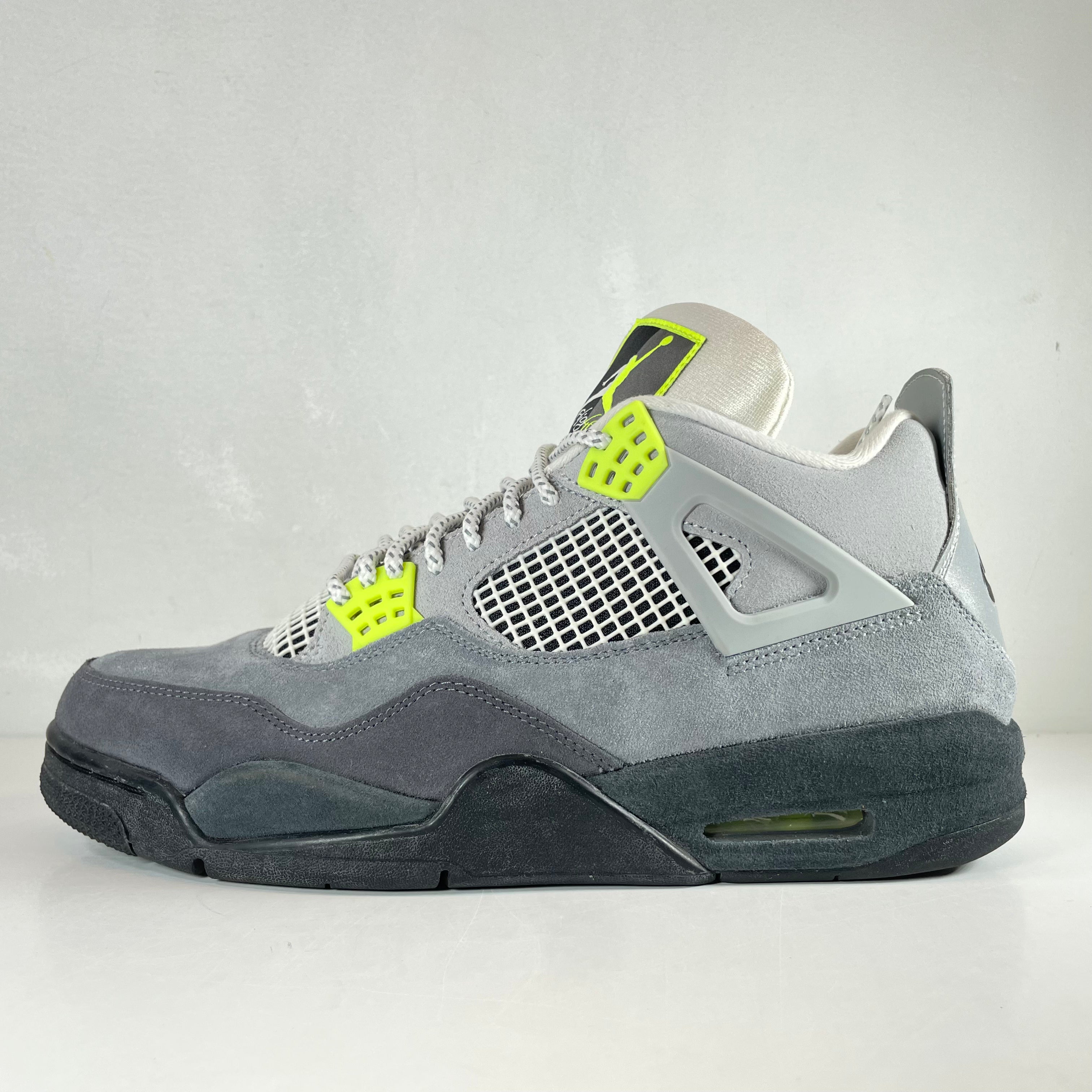 CT5342 007 Jordan 4 Retro SE 95 Neon [USED] - 11 M (Used) – DISTRICT ONE NY